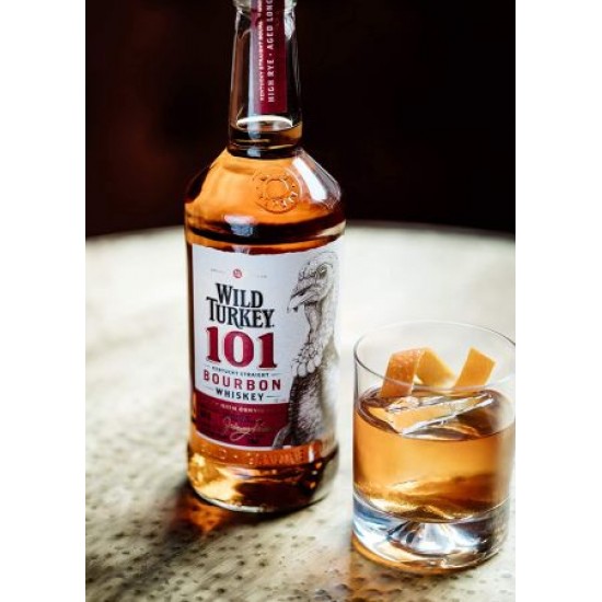 Bourbon Whiskey : Wild Turkey 101 Bourbon Whiskey 700ml