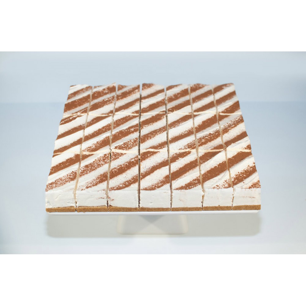 Traybake Desserts : Baileys Cheesecake Tray Bake 36 Portions ...